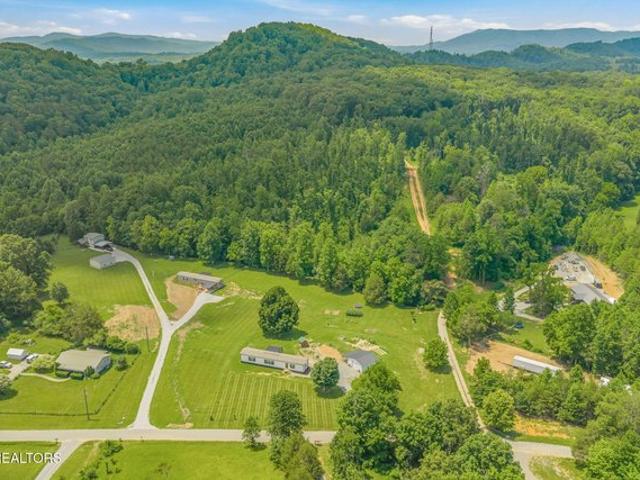 286 Jd Farm Rd, Tellico Plains, TN 37385