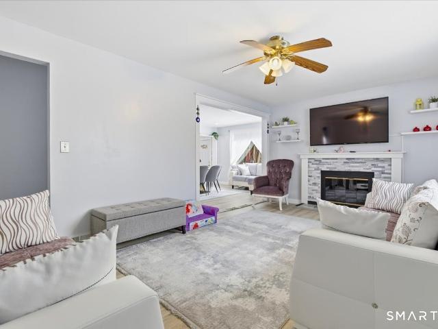 286 Moose Hill Rd, Monroe, CT 06468 | MLS #24151 | Compass