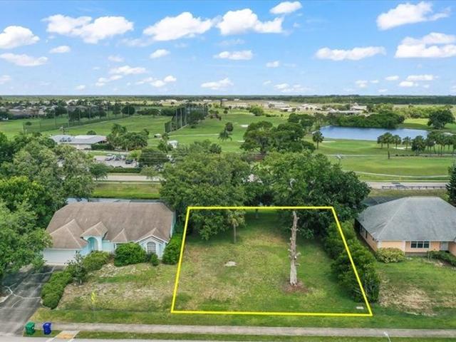 286 Main St, Sebastian, FL 32958