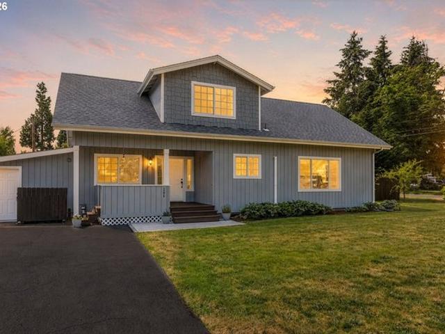 286 N 6th St, Creswell, OR 97426