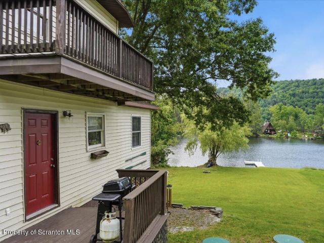 286 N Lake Road