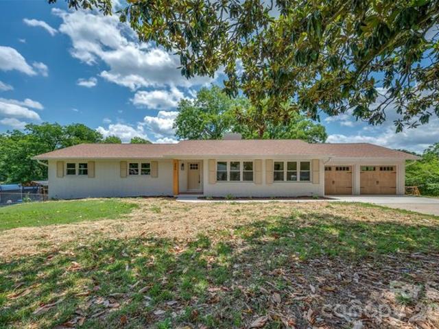 286 N Main St, Mooresboro, NC 28114