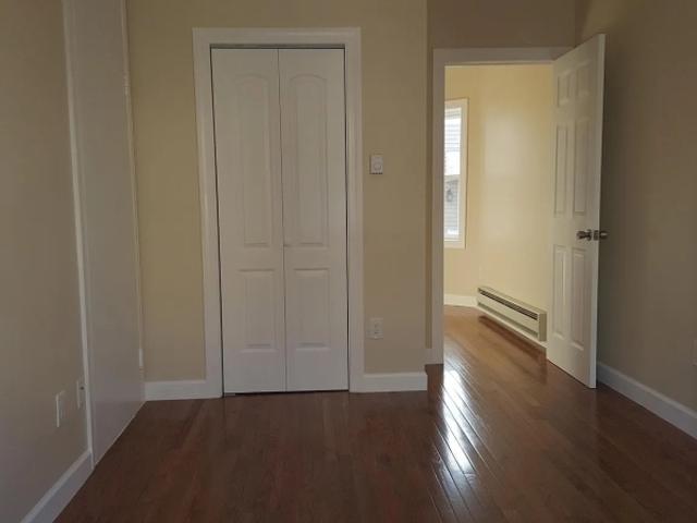 286 Nagle St # 2