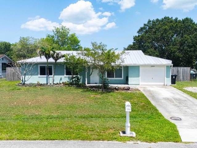 286 SW Kentwood Rd, Port Saint Lucie, FL 34953