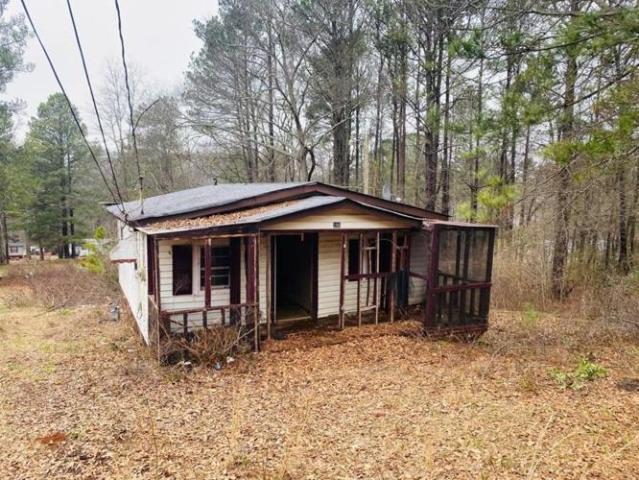 286 Pine Ave, Commerce, GA 30529