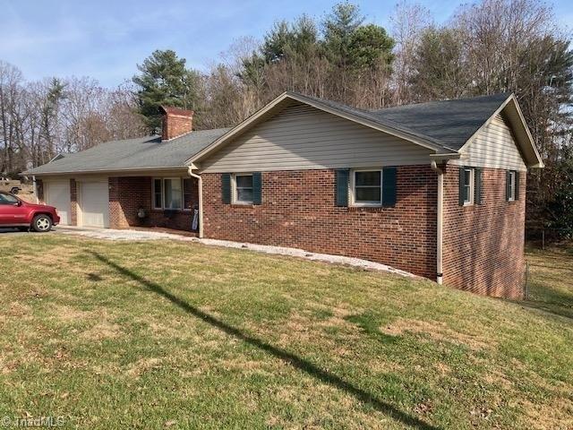 286 Raven Laurel Dr, Wilkesboro, NC 28697