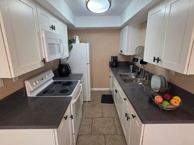 286 W Palomino Dr, Unit 23, Chandler, AZ 85225 | MLS #7010 | Compass
