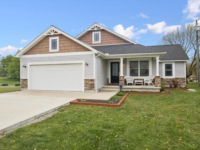 286 Waynoka Dr, Franklin Township, OH 45171