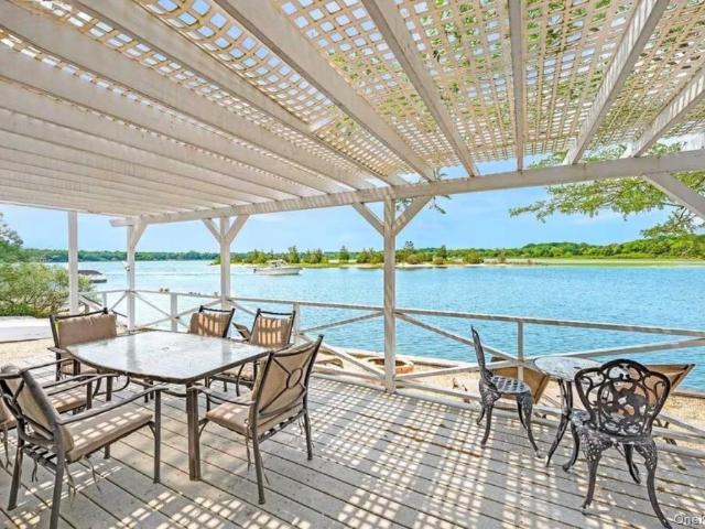 286 Towd Point Rd, Southampton, NY 11968 | MLS #954247
