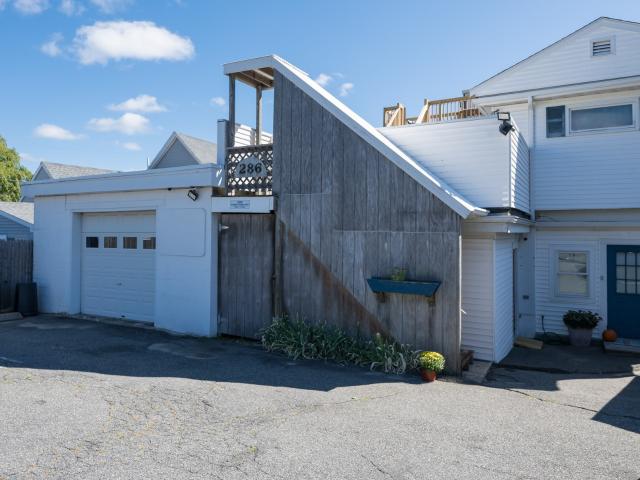 286 Teaticket Highway