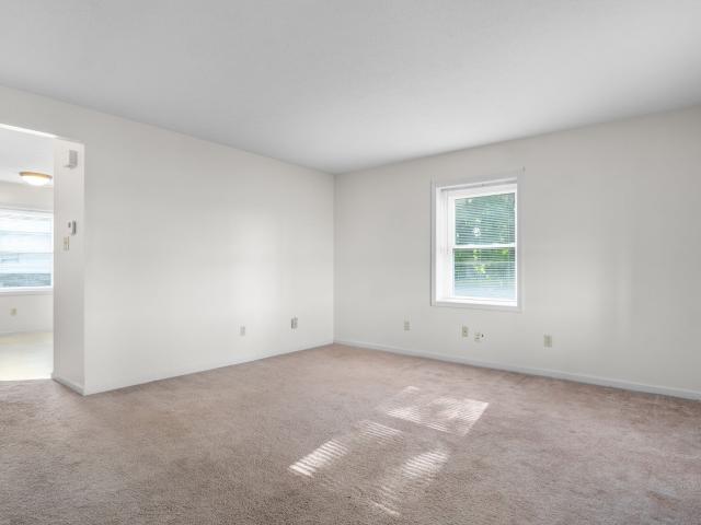 286 Thompsonville Ln # 103