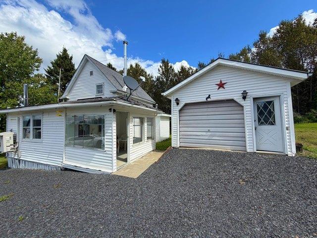 286 Violette Settlement Rd, Fort Kent, ME 04743