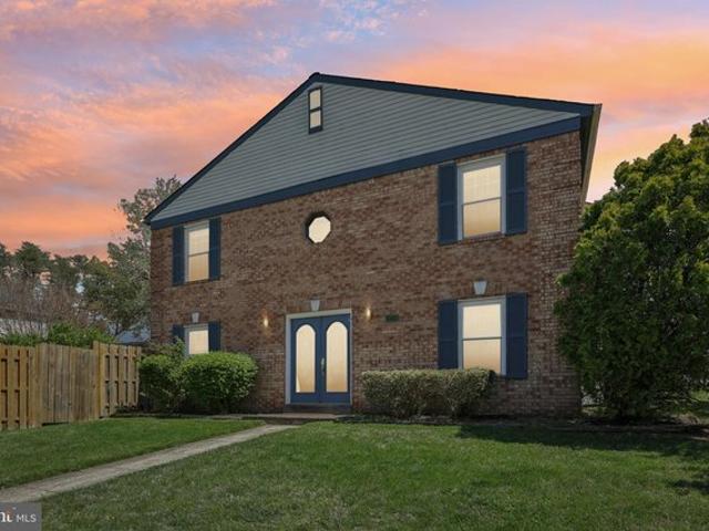 2874 Bowes Ln, Woodbridge, VA 22193