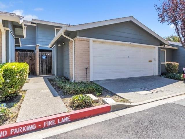 2874 Sunshine Cir, Fairfield, CA 94533