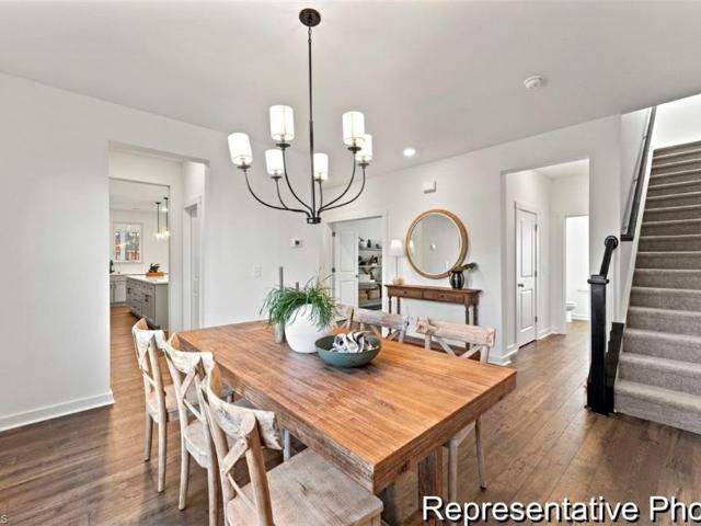 2874 Wood Valley Road #166