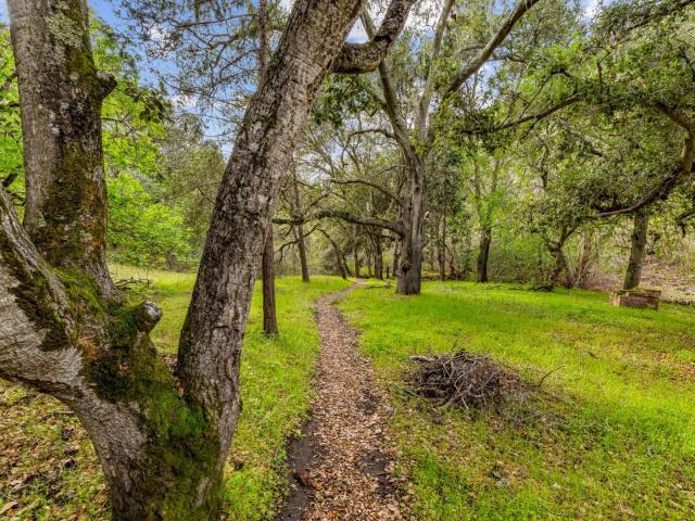 28750 Underwood Rd, Salinas, CA 93908 | MLS #ML82042