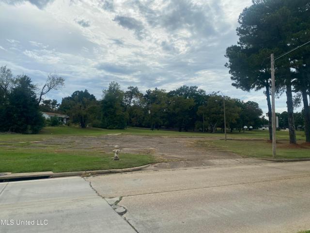2875 Medgar Evers Boulevard