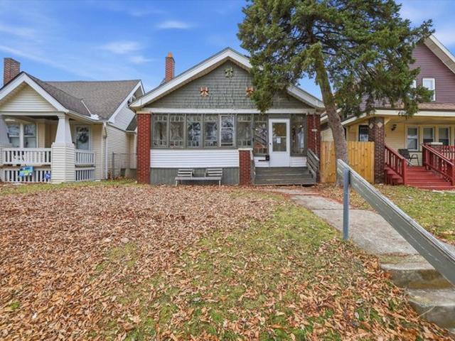 2875 N 36th St, Milwaukee, WI 53210