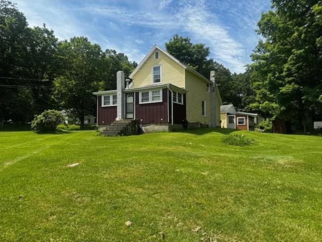 2875 East St, Clarendon, VT 05759