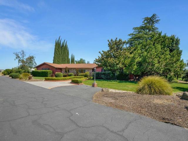 2876 Stirrup Dr