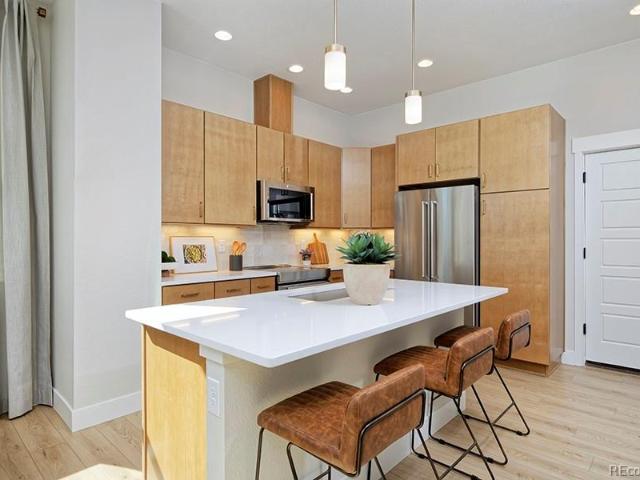 2876 S Machebeuf