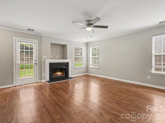 2877 Oasis Lane