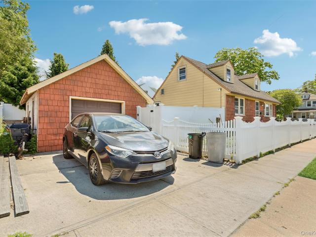 2877 Calvin Road
