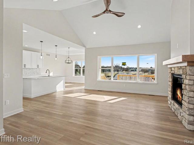 2878 Clivedon Road
