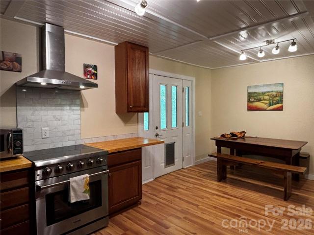 2879 Chandler Creek Road