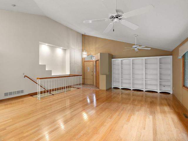 2879 Devonshire Place
