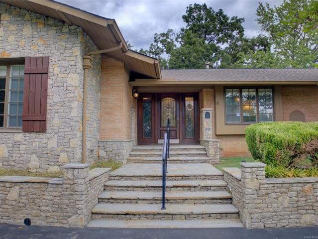 2879 E 34th St, Tulsa, OK 74105
