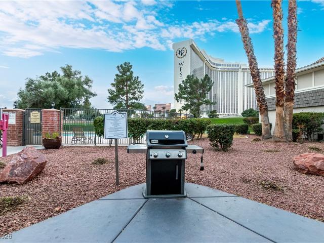2879 Geary Pl, Unit 2813, Las Vegas, NV 89109 | MLS #2749