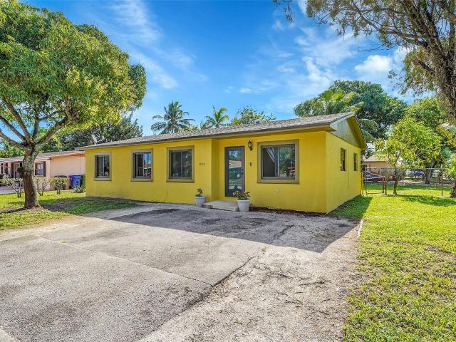 2870 NW 22nd St, Fort Lauderdale, FL 33311 | MLS #B26015 | Compass