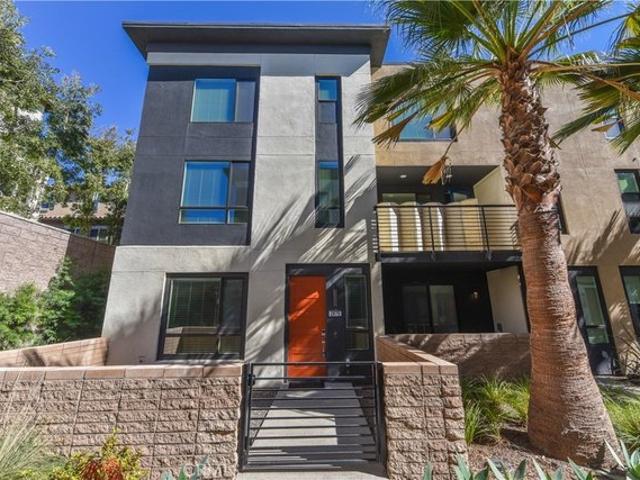 2870 N Glassell St, Orange, CA 92865