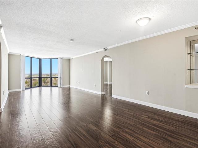 2870 Pharr Court South NW 2001