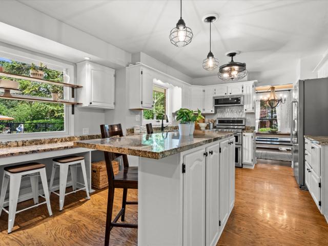 2870 Santa Barbara Dr