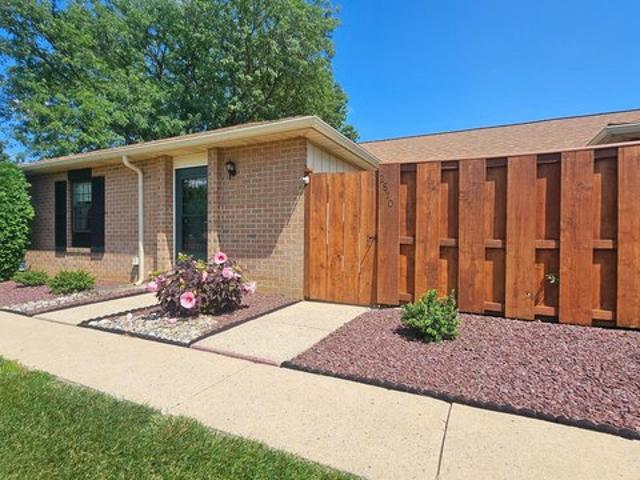 2870 Springhaven Pl, Macungie, PA 18062