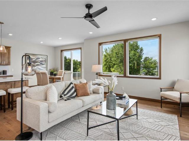 2870 Victoria St N, St. Paul, MN 55113 | MLS #6784