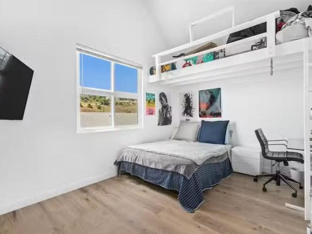 28711 Pacific Coast Hwy Houses in Malibu, CA