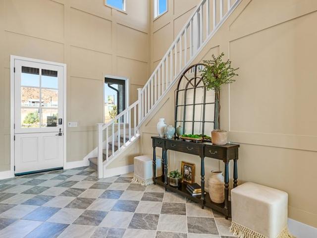 28716 Orange Park Dr, Castaic, CA 91384