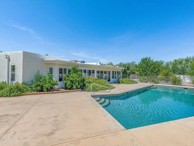 2871 N Longhorn Dr, Tucson, AZ 85749