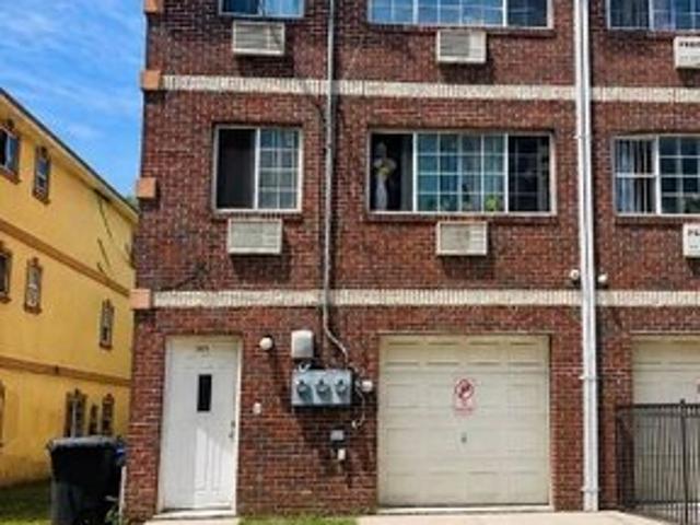 2871 Grace Ave, Bronx, NY 10469