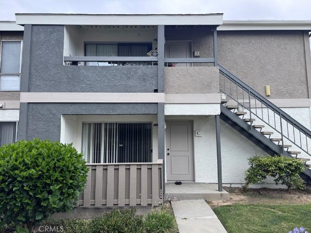2871 S Fairview