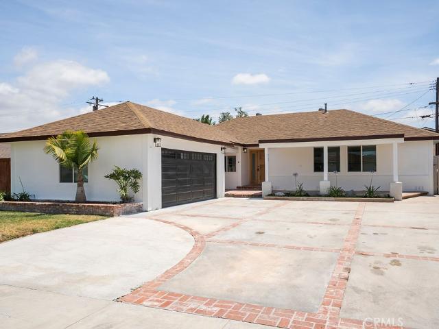 2871 W Tyler Avenue