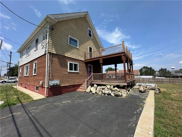 2872 Pawtucket Avenue 1