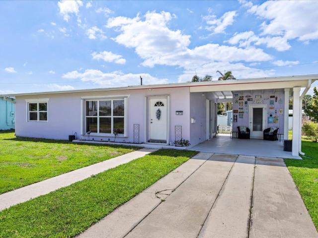 2872 SE Wiltshire Ter, Port St. Lucie, FL 34952 | MLS #B26023