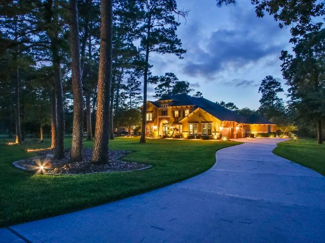 28733 Lakeside Green