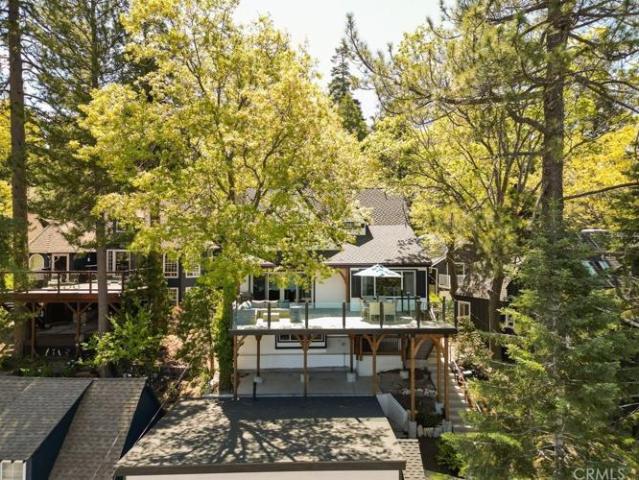 28731 Palisades Dr, Lake Arrowhead, CA 92352
