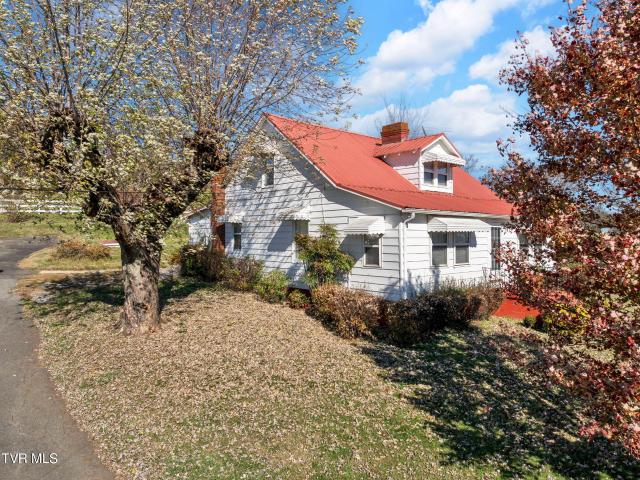 2873 Main Street