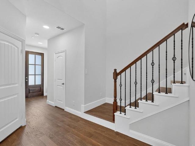 2873 Creekway Drive